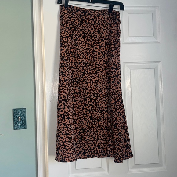 Skirts | Cheetah Midi Skirt | Poshmark